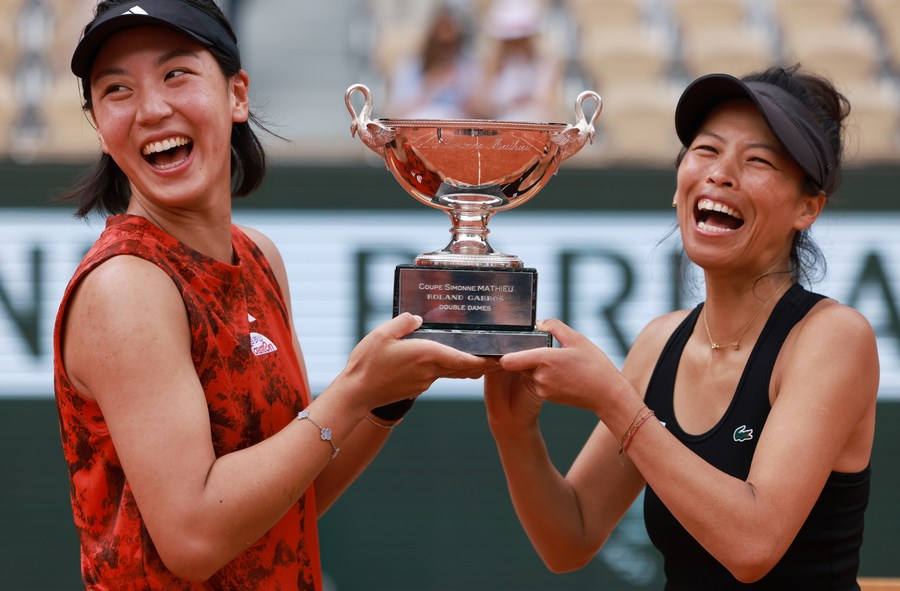 La paire Wang Xinyu/Hsieh Su-Wei remporte le double dames à Roland ...